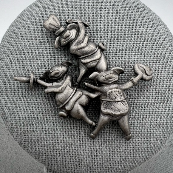 Jewelry | Ajc Vintage Three Pigs Chef Brooch | Poshmark